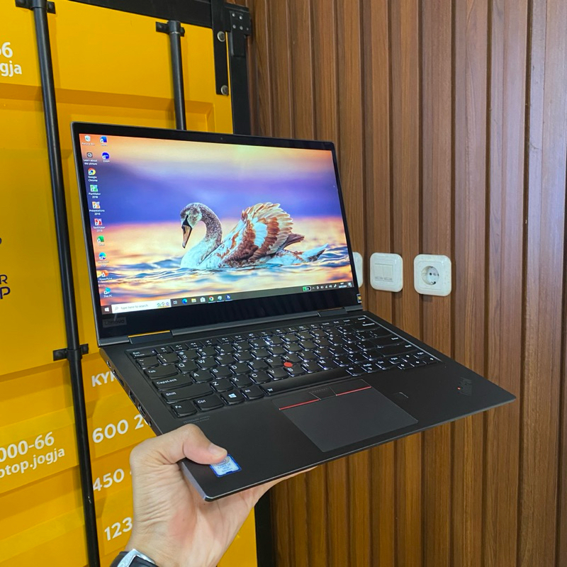 Jual Laptop Flip 360 X1 yoga , intel core i7-8665u,Ram16GB, SSD 256GB ...