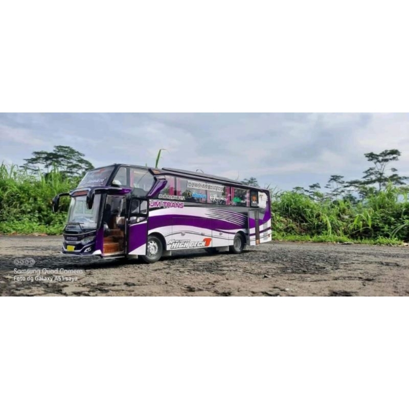 Jual Miniatur bus sjm trans ratu maher pake lampu leed Haryanto Sudiro ...