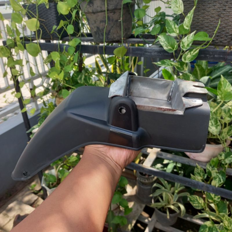 Jual Dudukan pangkon aki GL PRO/MAX sett slebor belakang | Shopee Indonesia