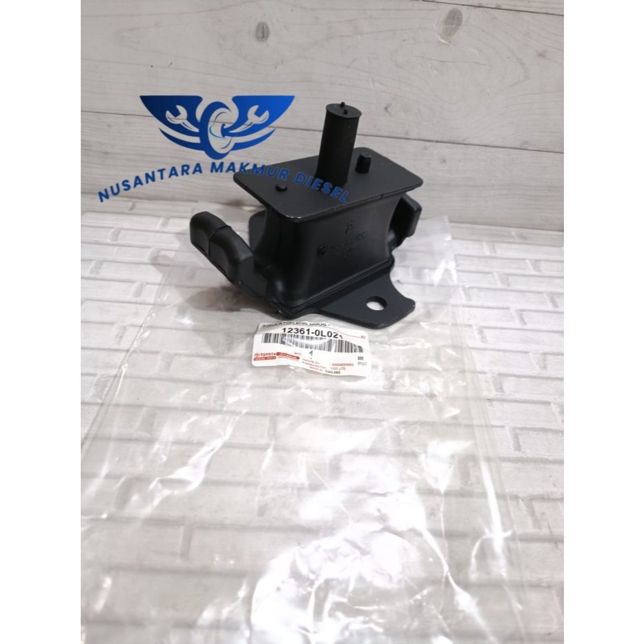 Jual DUDUKAN MESIN ENGIN MONTING DEPAN HILUX REVO INOVA REBON TYPE ASLI ...