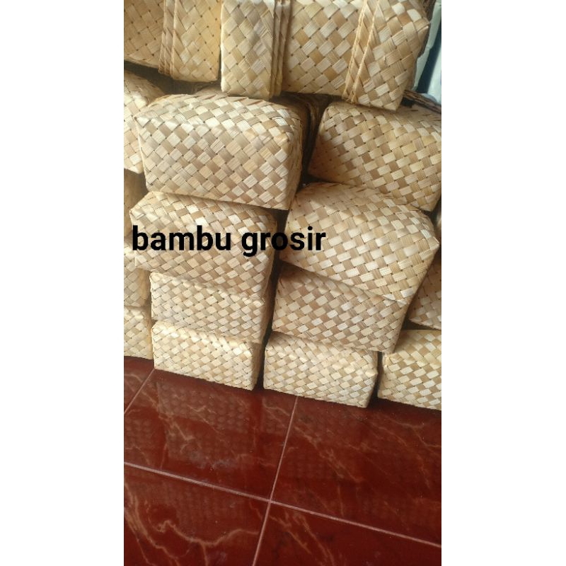 Jual besek bambu/ Snack anyaman cantik 12*20 | Shopee Indonesia