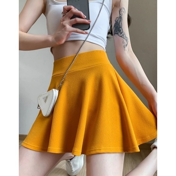 Jual PROMO Rok Sport Mini Skirt Short Flare Korea / Rok Mini Scuba ...