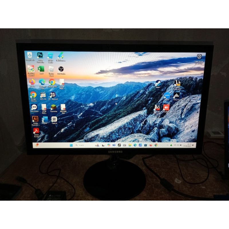 Jual Monitor LED SAMSUNG 19 inch wide screen normal | Shopee Indonesia