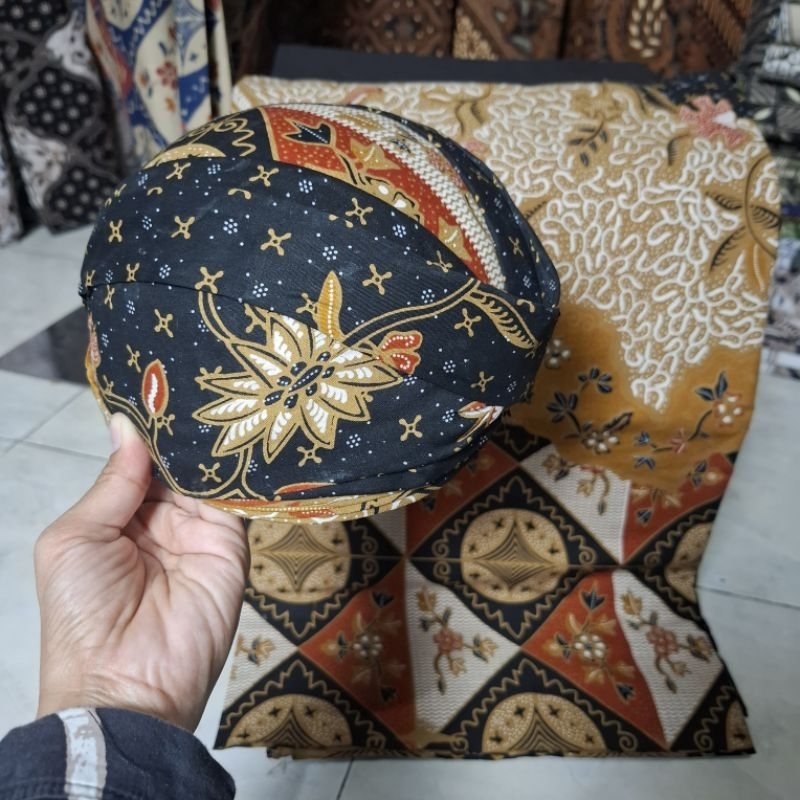 Jual Jarik Batik Rok Wiru Blangkon Hitam Orange Oranye Merak Kembang ...