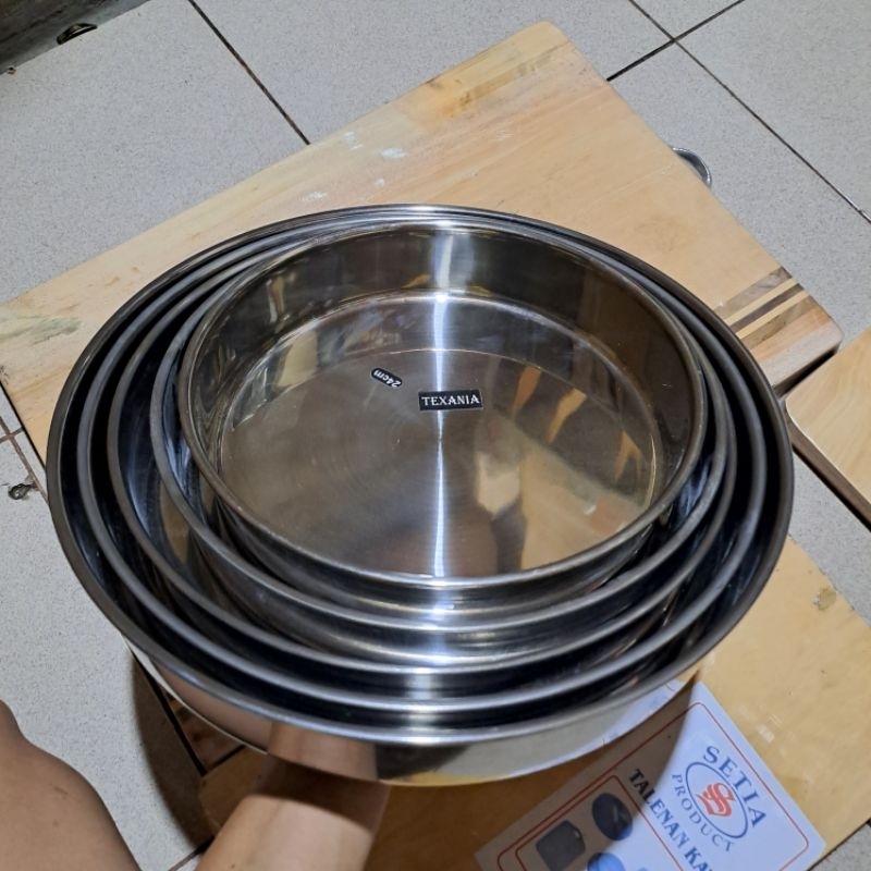 Jual LOYANG BULAT STAINLESS STEEL SET TEBAL • Loyang Stainless set isi 5pcs (24,26,28,30,32cm ...