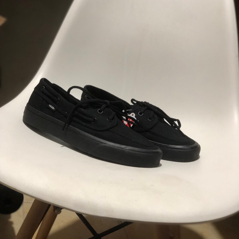 Jual Sepatu Sneakers Vans Zapato Full All Black Hitam Polos Sneakers ...