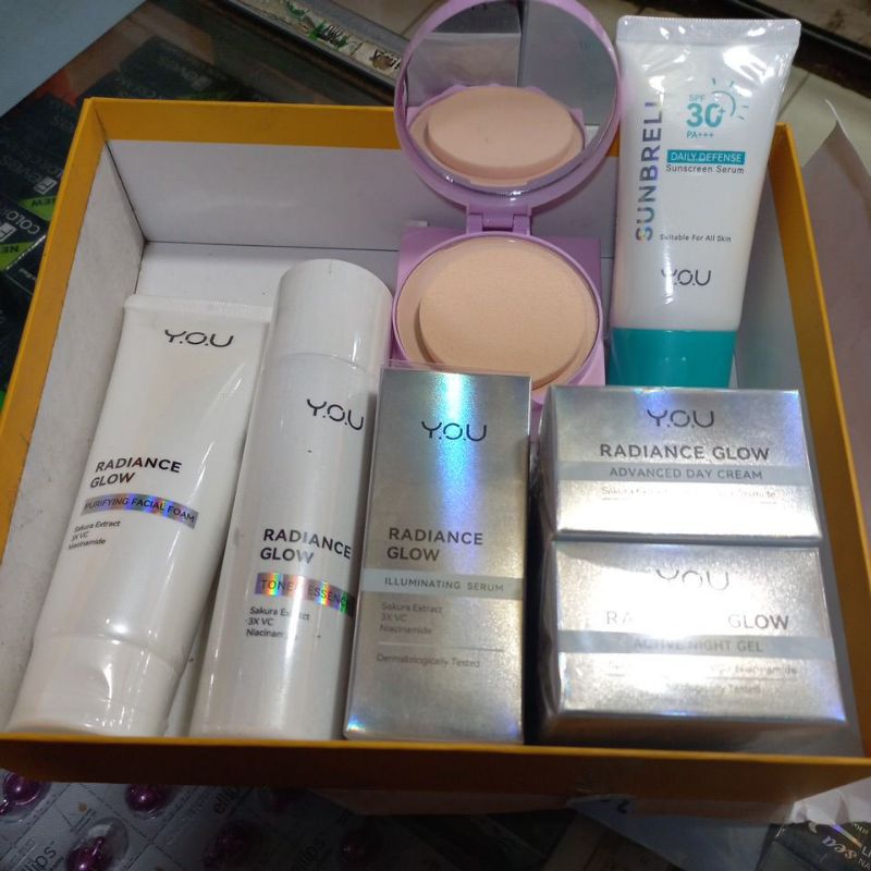 Jual Paket Skincare YOU RADIANCE GLOW komplit free gift | Shopee Indonesia