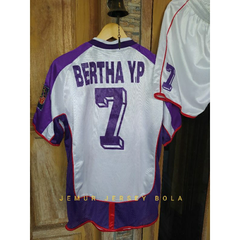 Jual Jersey Liga Indonesia Persik Kediri 2004 Original Matchworn Bertha ...