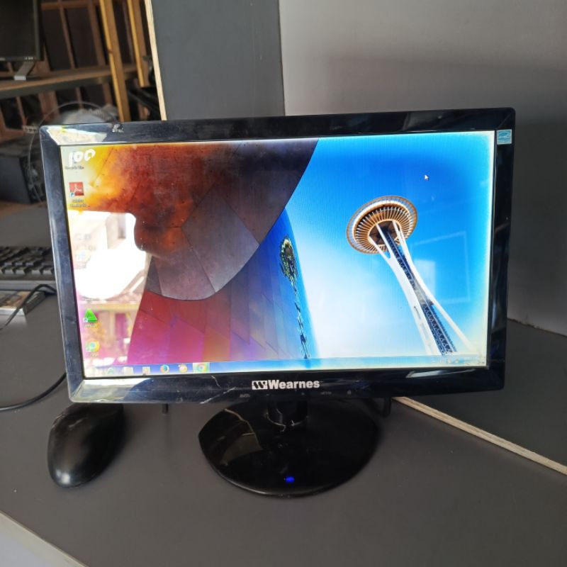 Jual Monitor Led Merk Wearnes Ukuran Layar 16 Inch Kondisi Normal ...