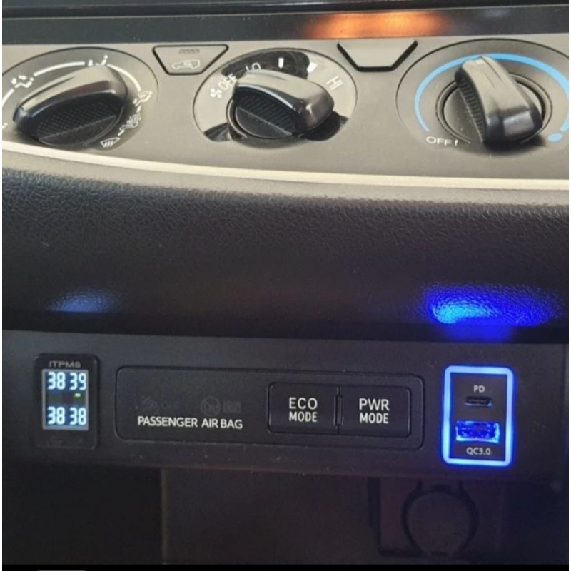 Jual USB Fast Charging Toyota Innova, Fortuner Dual Port tipe C,USB QC ...