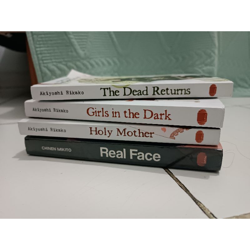 Jual novel preloved - the dead returns, girls in the dark, holy mother ...