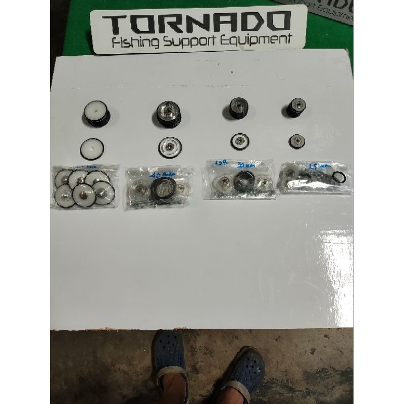 Jual TORNADO Roda bearing atau Roda Roller jual per 6 pcs | Shopee ...