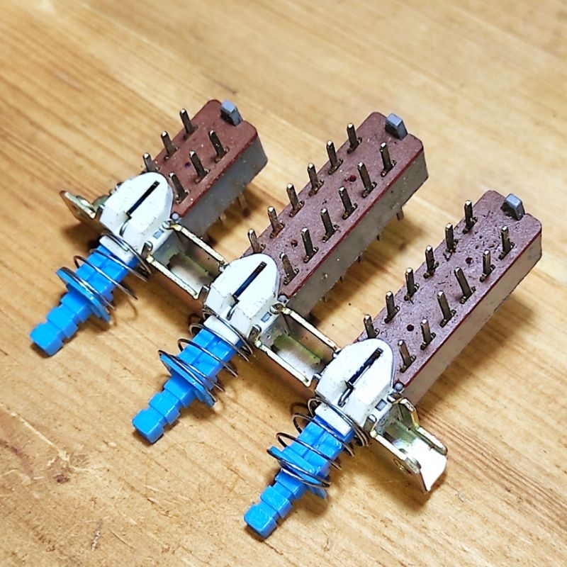 Jual Push Switch 3 Baris ALPS JAPAN Saklar Tekan DPDT 3 x 4 6 Kaki 12 ...