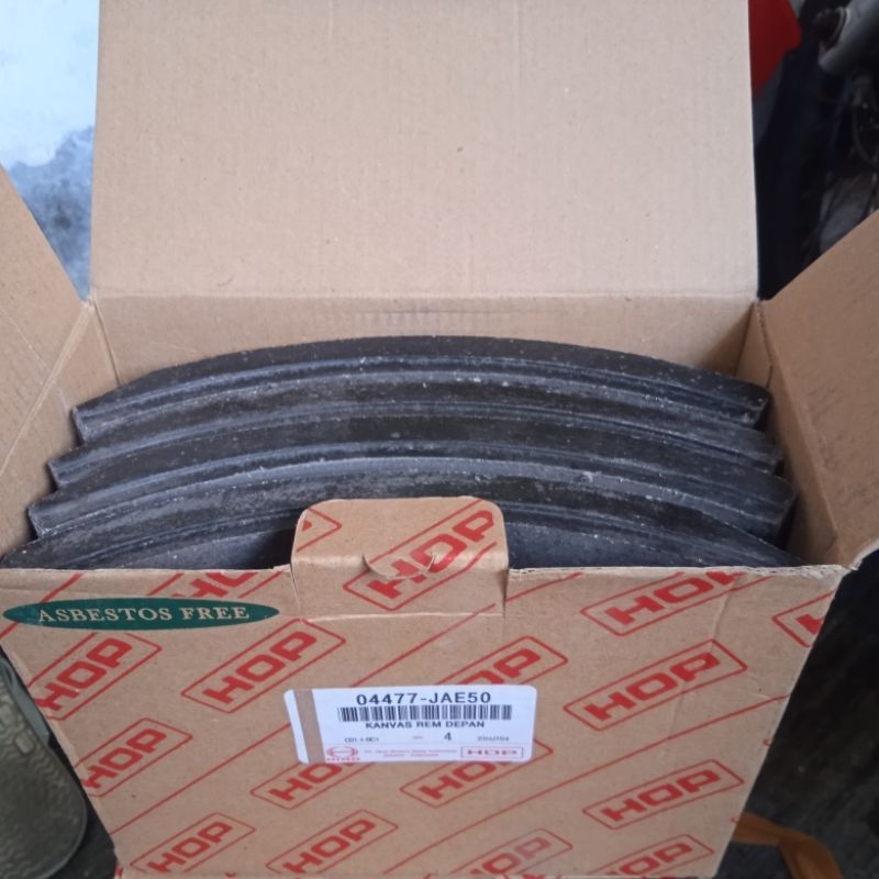 Jual HINO 500 BRAKE LINING /KAMPAS REM FRONT 04477-JAA50 1 DUS ISI 4PC ...