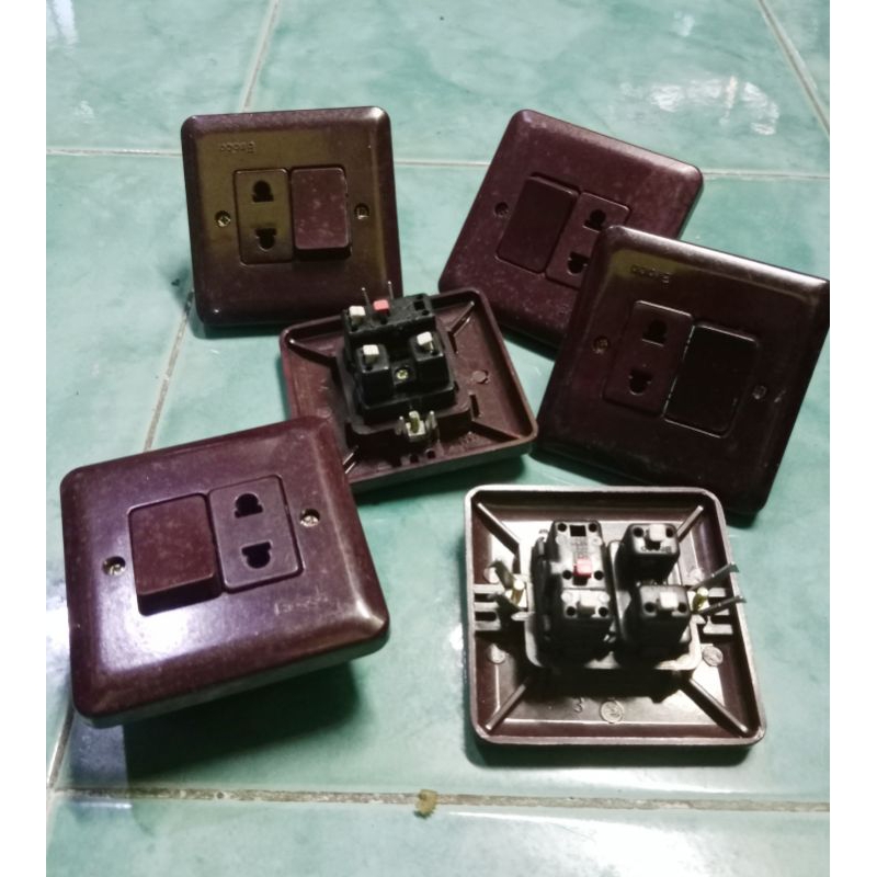 Jual saklar Broco /saklar engkel plus stop kontak asli Broco /model ...