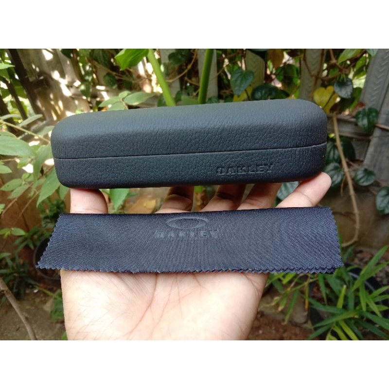 Jual Tempat Kacamata case Oak ley original hardcase | Shopee Indonesia