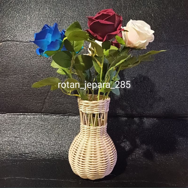 Jual Pot bunga rotan bunaken kualitas super (free kardus) | Shopee ...