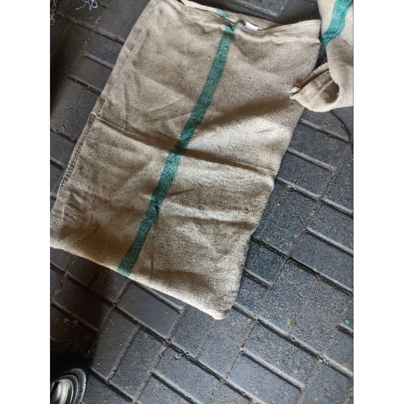 Jual karung goni list ijo ukuran 100kg besar 75x115 cm | Shopee Indonesia