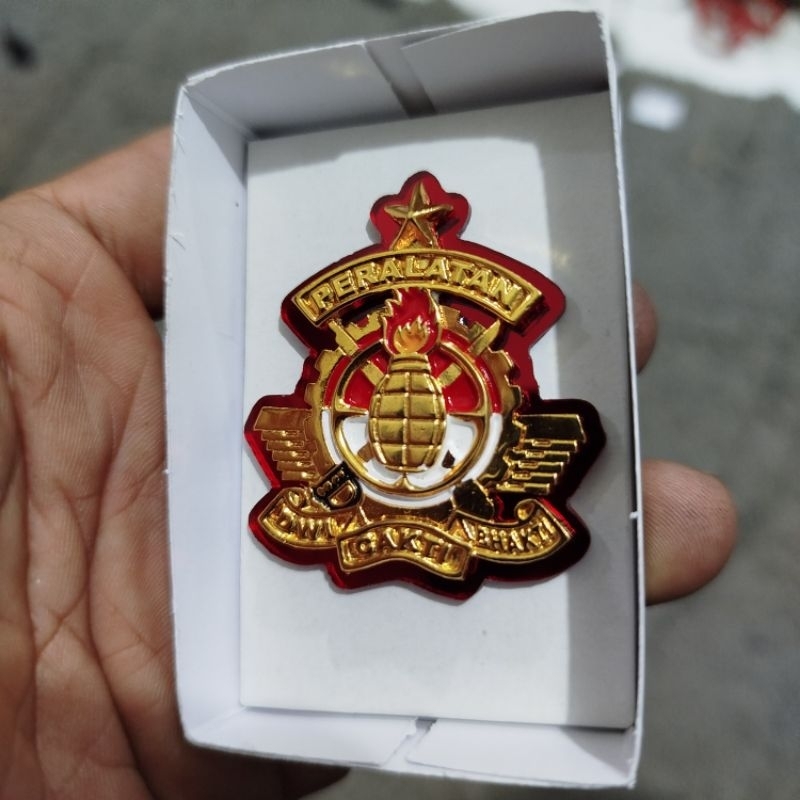 Jual brevet peralatan wing peralatan pin pal dasar akrilik mika ...