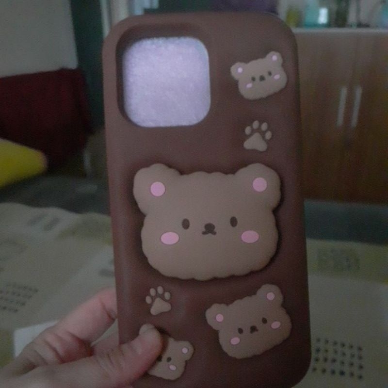 Jual casing silikon ip14 pm warna coklat..bisa jdi pop soket ya ...