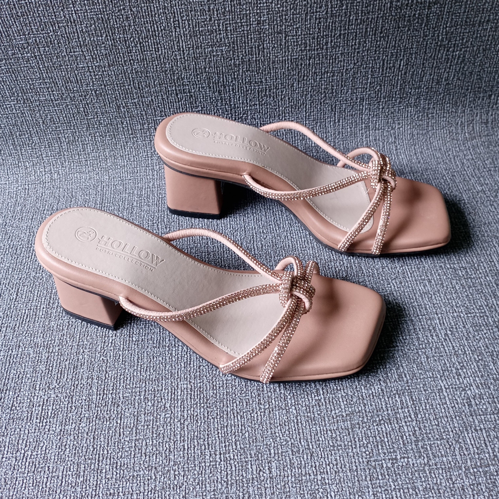 Jual Valentina Sandal Heels Tali Wanita Hak 5 cm Kekinian | Shopee ...