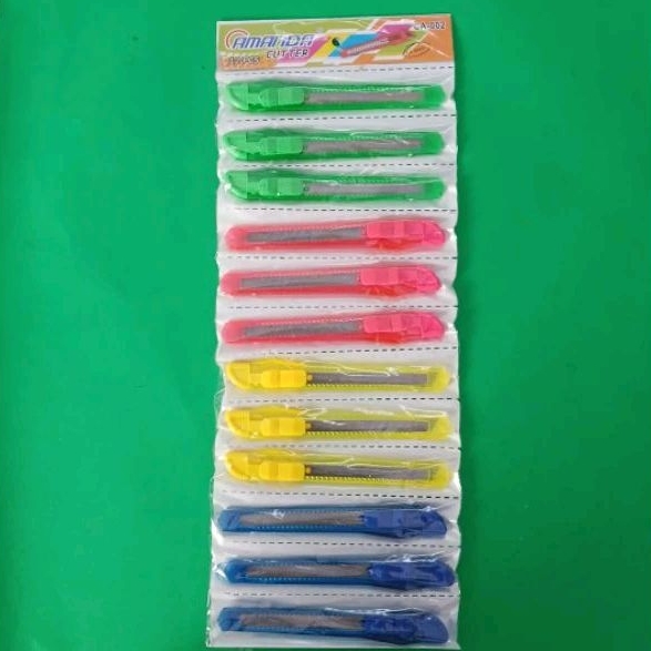 Jual Cutter Renceng kecil AMANDA isi 12 pcs | Shopee Indonesia