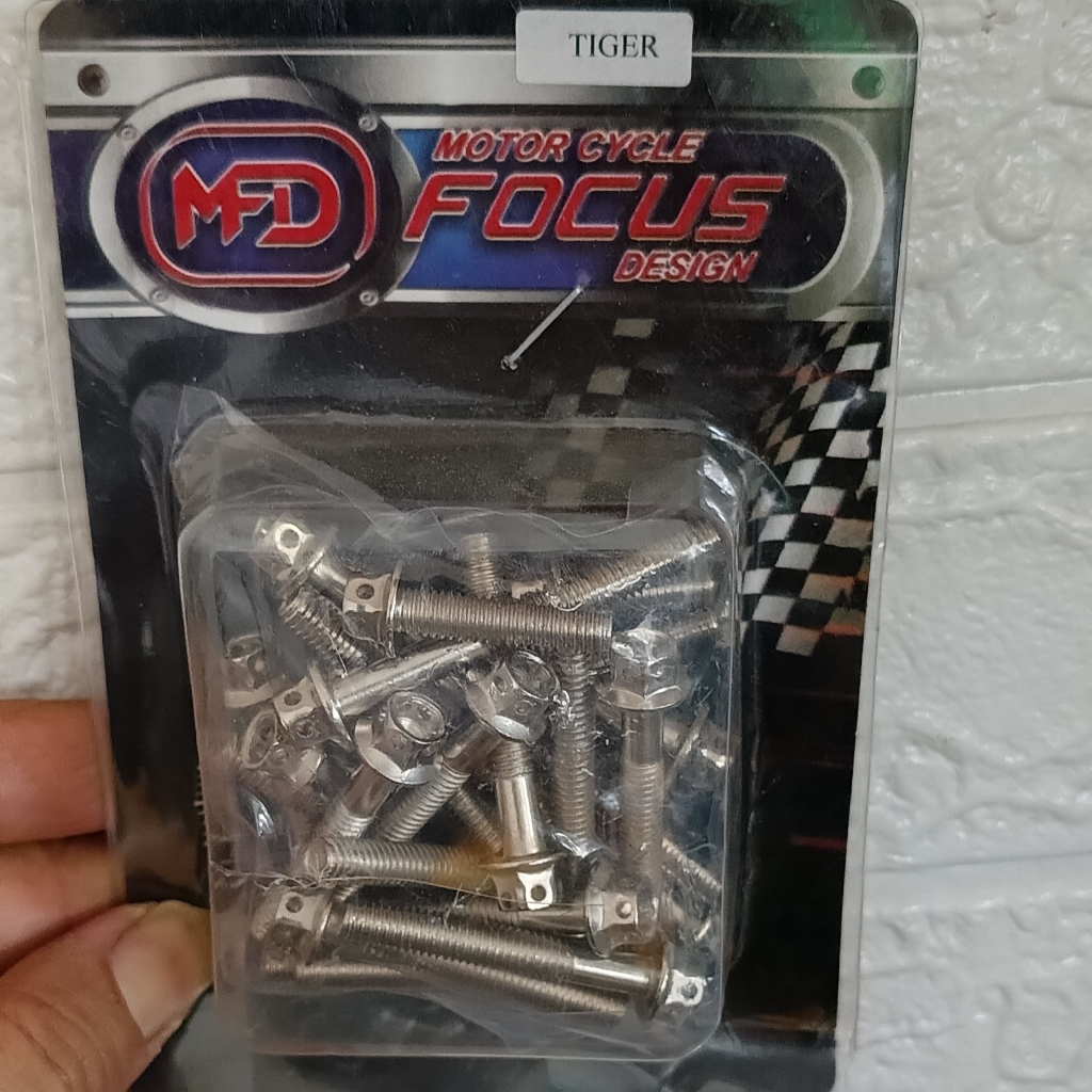 Jual Baut Blok Mesin Tiger Megapro GL Pro Chrome Satu Set | Shopee ...