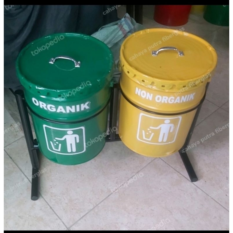 Jual TEMPAT SAMPAH KALENG 25 LITER 2 PILAH | Shopee Indonesia