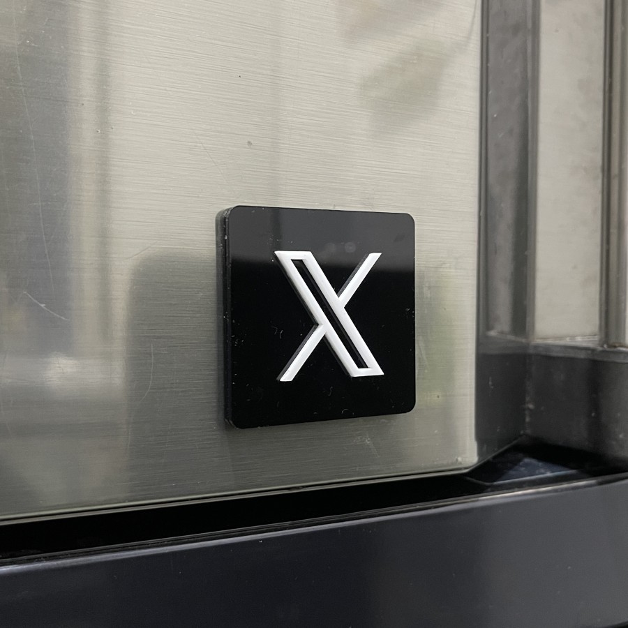 Jual Magnet Kulkas Logo X Twitter Tempelan Kulkas Logo X Timbul Murah ...