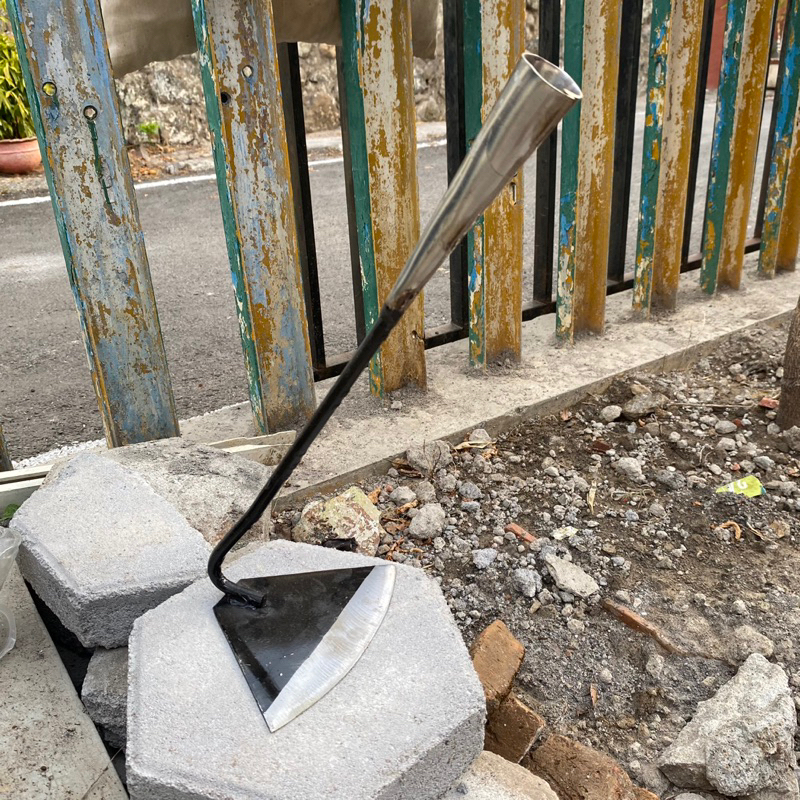 Jual Alat Cangkul Garuk Rumput liar - Cangkul Tanaman Bahan Full besi ...