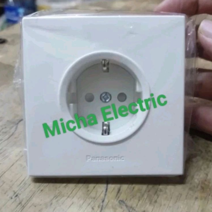 Jual Panasonic Stop Kontak Minimalis Putih Inbow/ Stop Kontak Panasonic ...