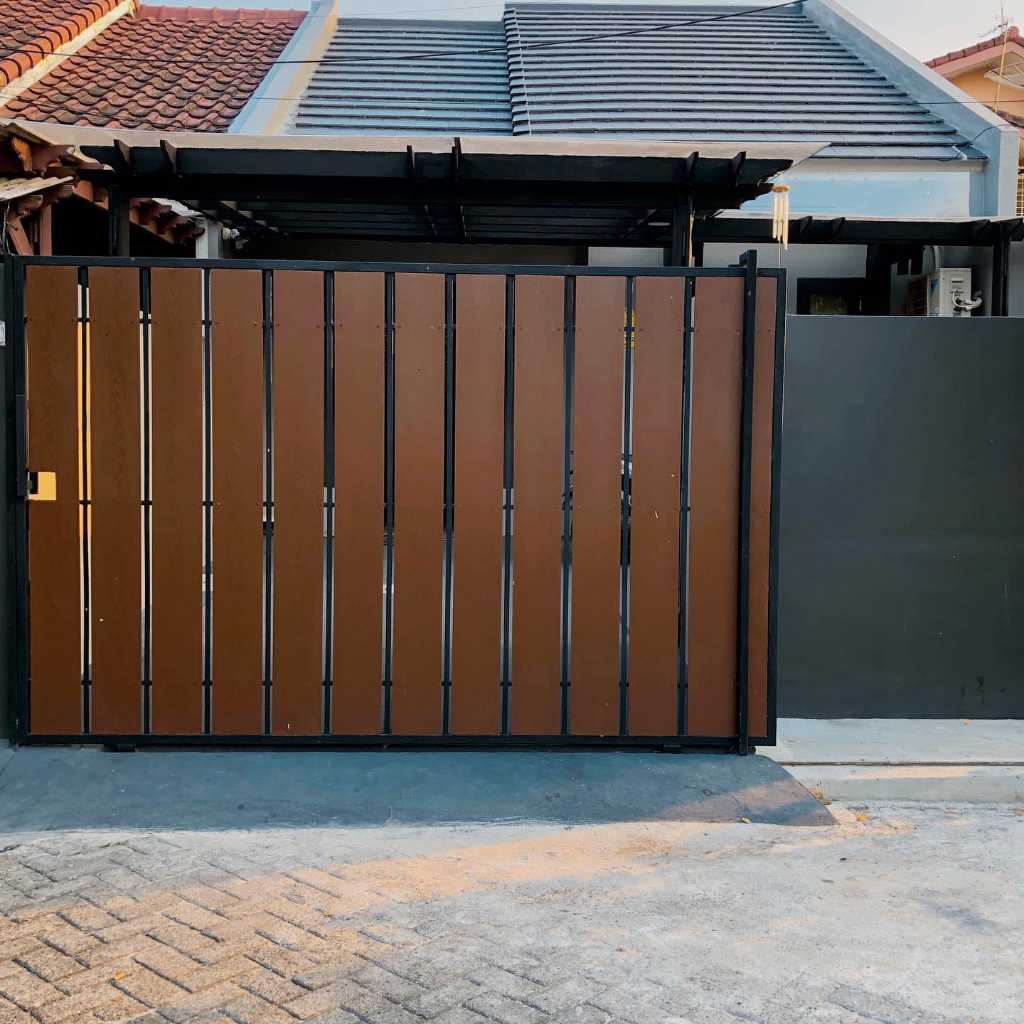 Jual PAGAR RUMAH MINIMALIS BAHAN WOODPLANK | Shopee Indonesia