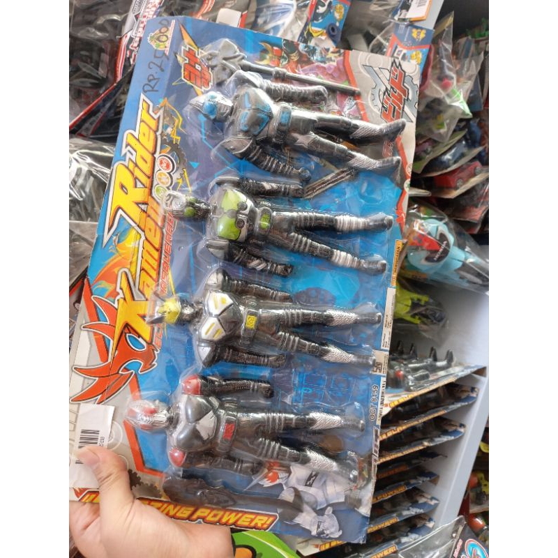 Jual Mainan Action figure Satria baja Hitam/Kamen Rider isi 4 PCS ...
