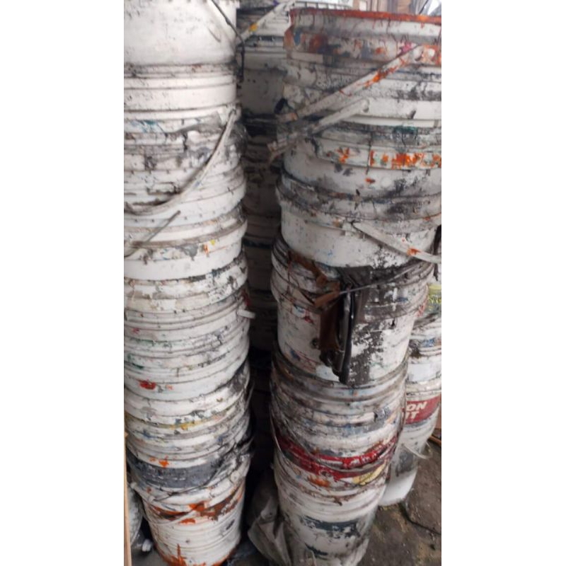 Jual ember bekas kotor 25kg murah | Shopee Indonesia