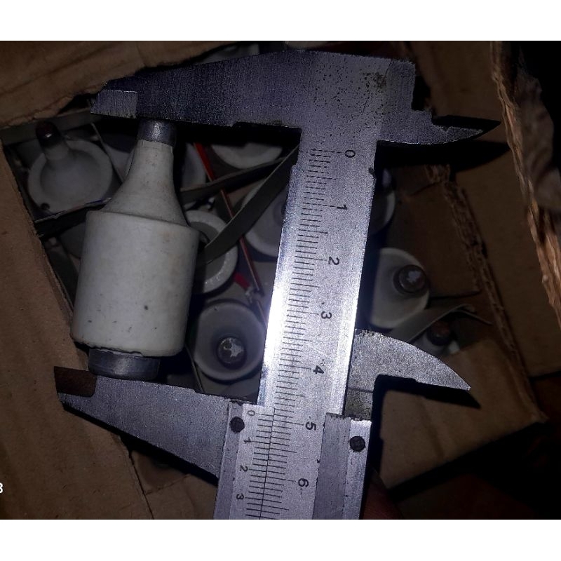 Jual SEKRING BATU FUSE BOX SIKRING KERAMIC JADUL 10A-500V ISI 25PCS ...