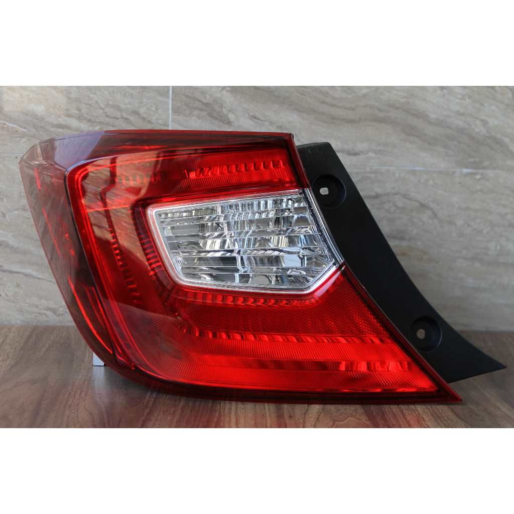 Jual LAMPU STOP / TAIL LAMP ASSY HONDA NEW BRIO tahun 2018 s/d 2020 ...