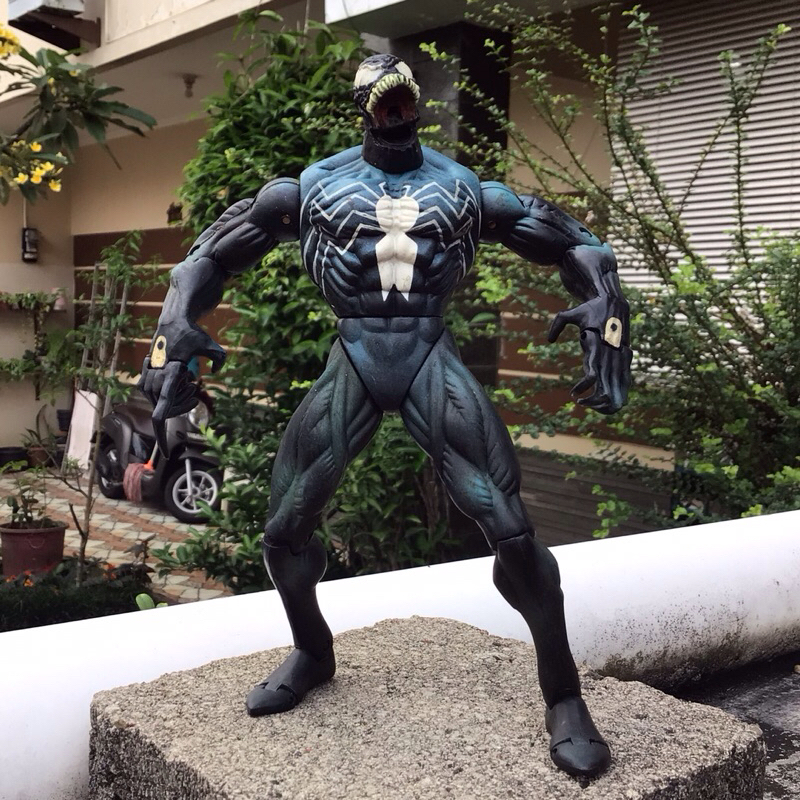Jual SPIDERMAN VENOM ACTION FIGURE MARVEL LEGENDS ORI TOY BIZ 2005 ...