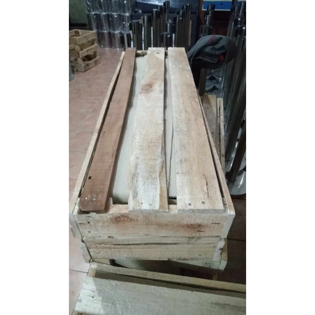 Jual TAMBAHAN PACKING KAYU TIANG ANTRIAN DAN PACKING TEMPAT SAMPAH ...