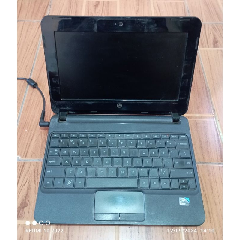Jual Notebook HP mini 110-3111TU Intel Atom DDR2 kondisi mesin nyala ...