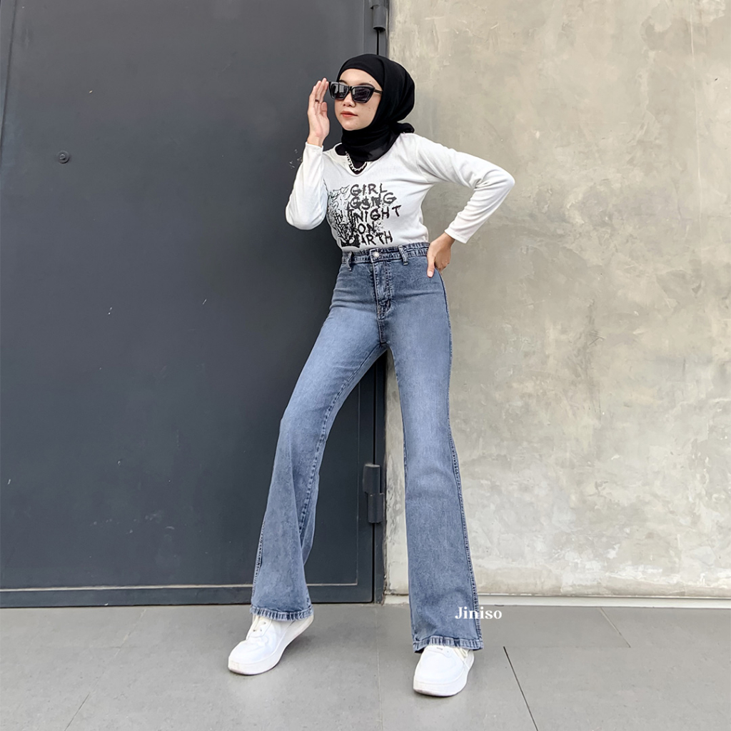 Jual JINISO - Highwaist Stretch Cutbray Jeans HANGOUT | Shopee Indonesia