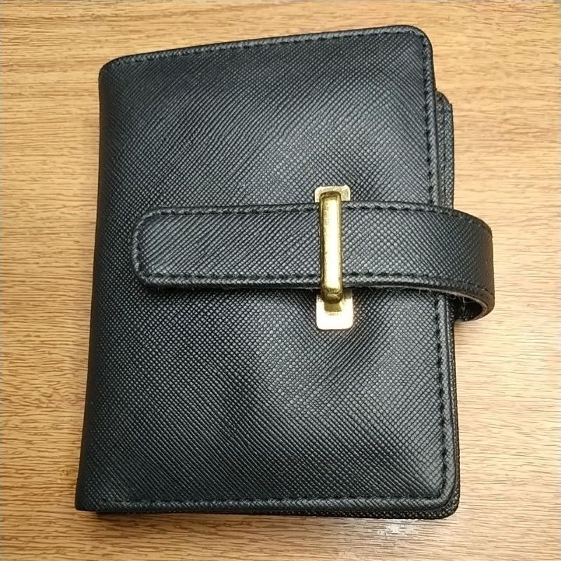 Jual Dompet fashion hitam pendek (preloved) | Shopee Indonesia