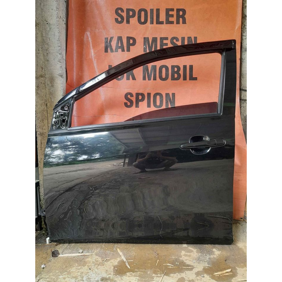 Jual Panel Pintu Depan Kiri Calya Sigra Hitam Original | Shopee Indonesia