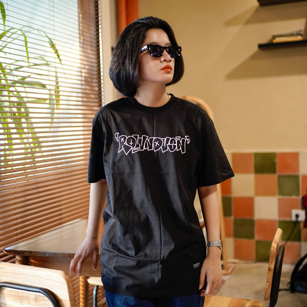 Jual Rown Division Official T-Shirt - Rowndvsn Kaos Graffito Black ...