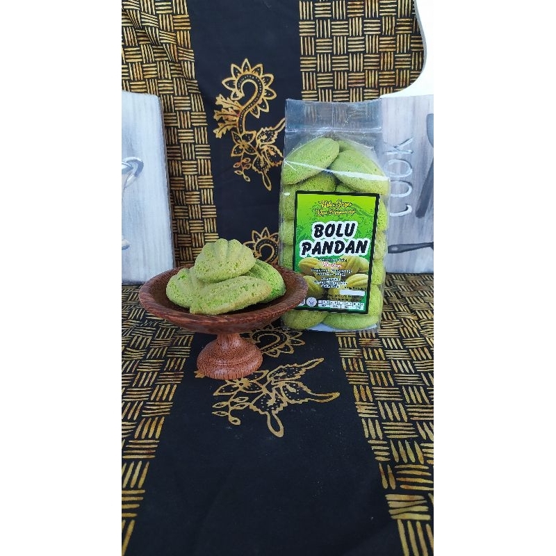 Jual Oleh - Oleh Khas Banyuwangi/Bolu kering rasa pandan | Shopee Indonesia