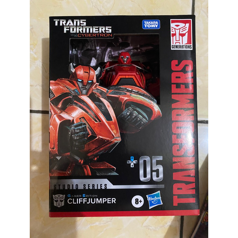 Jual Hasbro Transformers WFC Studio Series Gamer 05 Deluxe Cliffjumper ...