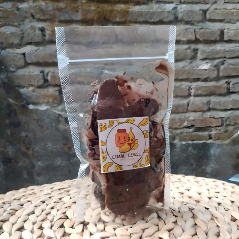 Jual Keripik Pisang Coklat Lumer Kemasan Pouch 70 gram | Shopee Indonesia