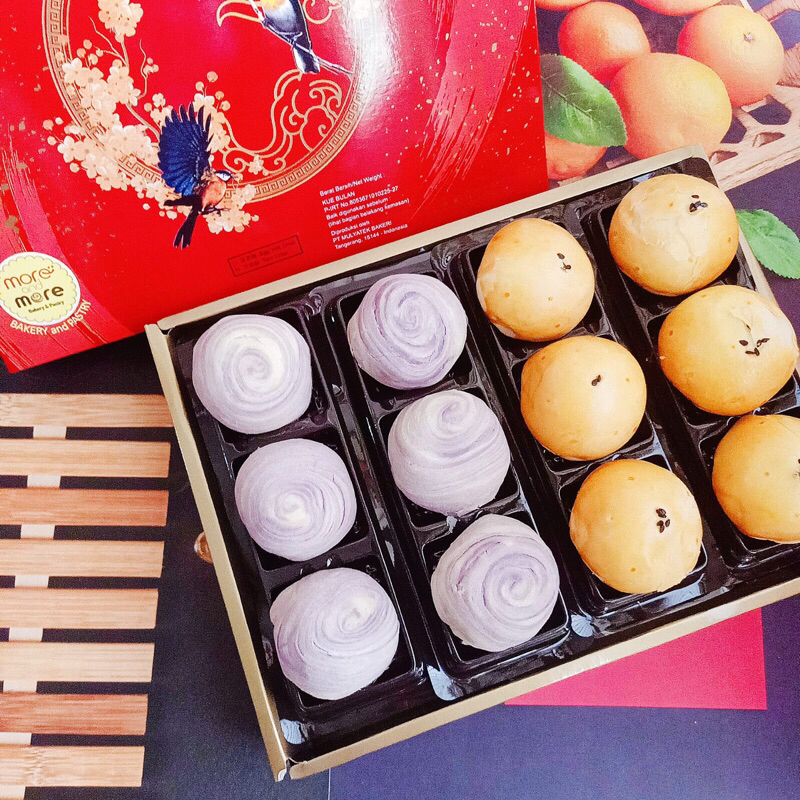 Jual TAIWANESE MOONCAKE PREMIUM RASA ORIGINAL TAIWANES 12 PCS / TALAS ...