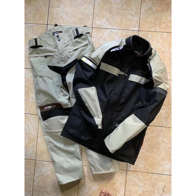 Jual jaket adventure X-terra advance | Shopee Indonesia