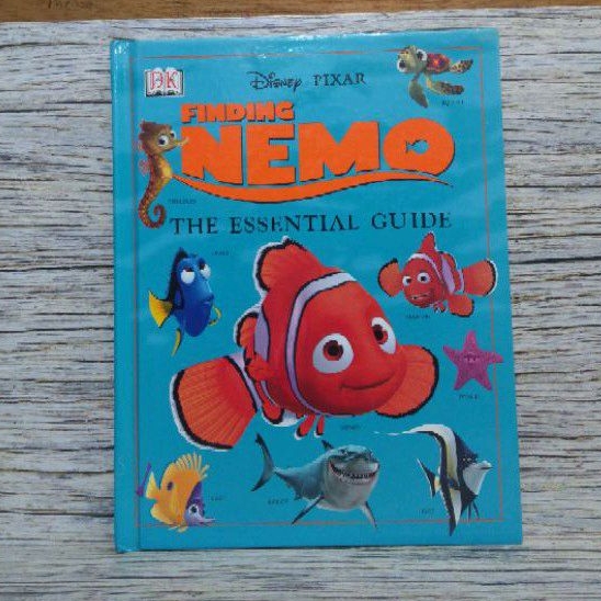 Jual Disney.PIXAR FINDING NEMO THE ESSENTIAL GUIDE | Shopee Indonesia