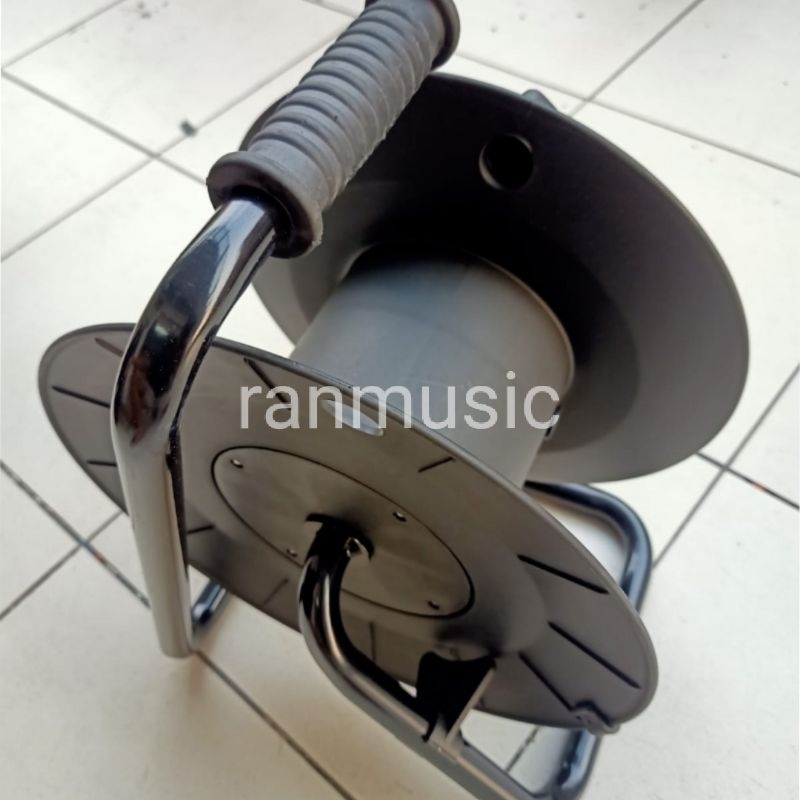 Jual GULUNGAN KABEL ROLL TEMPAT KABEL PLUS COLOKAN | Shopee Indonesia